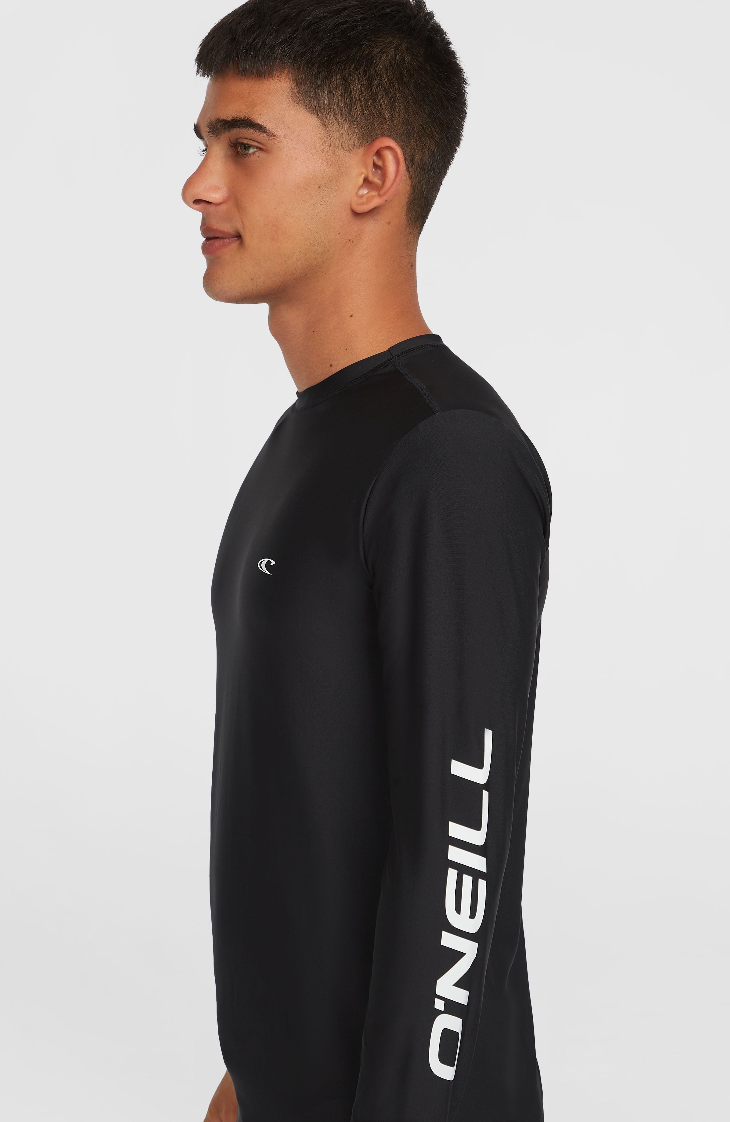 Essentials Long Sleeve Skin | Black Out – O'Neill UK