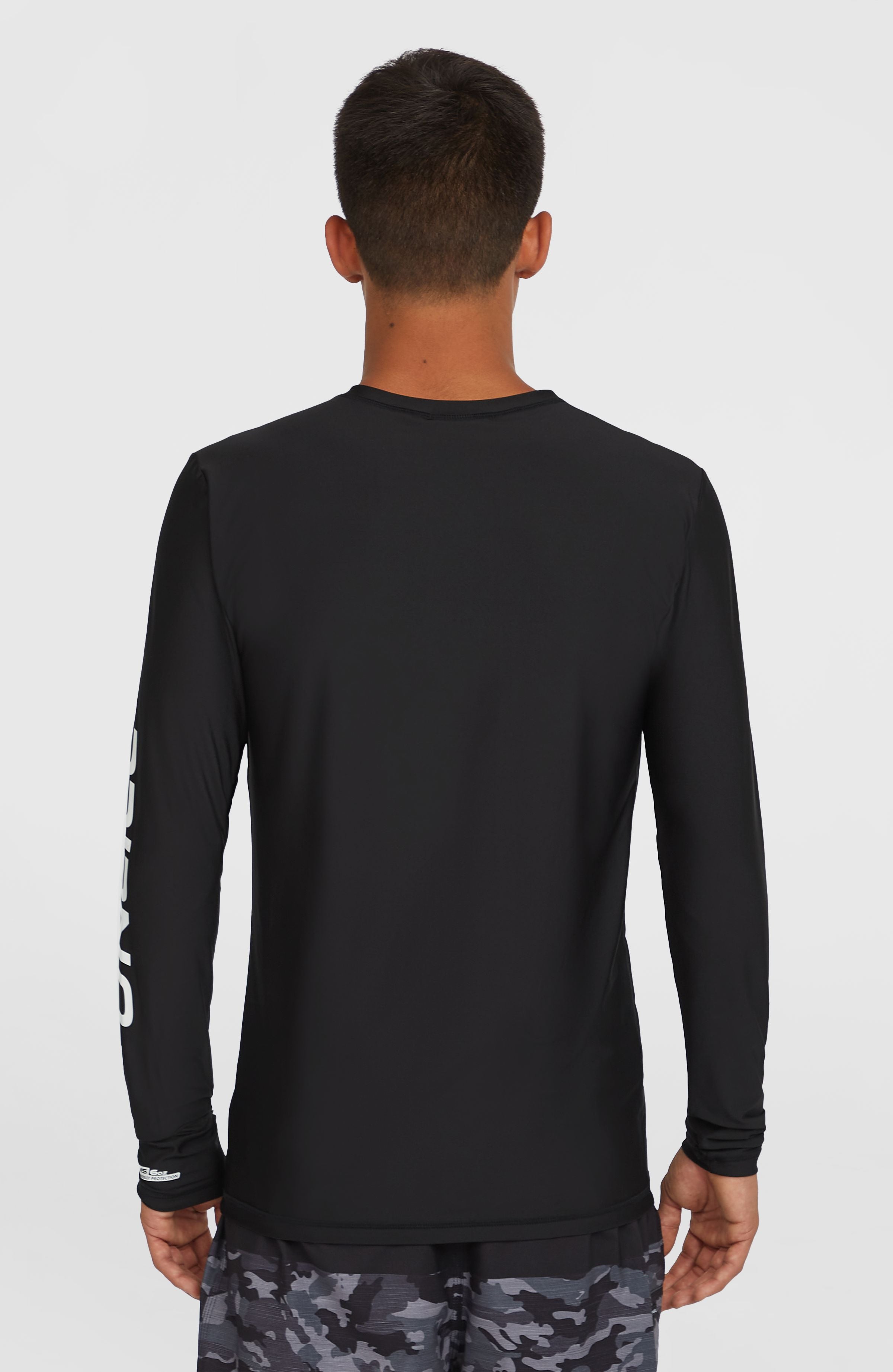 Essentials Long Sleeve Skin | Black Out – O'Neill UK